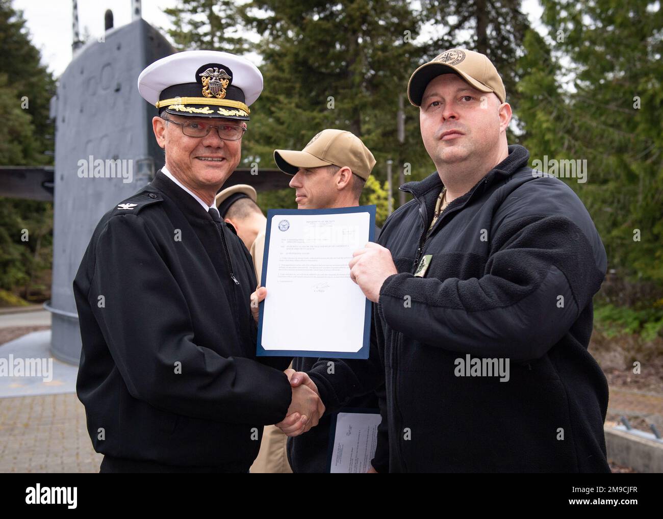 SILVERDALE, Washington (16 mai 2022) – le capitaine Robert Figgs, à ...