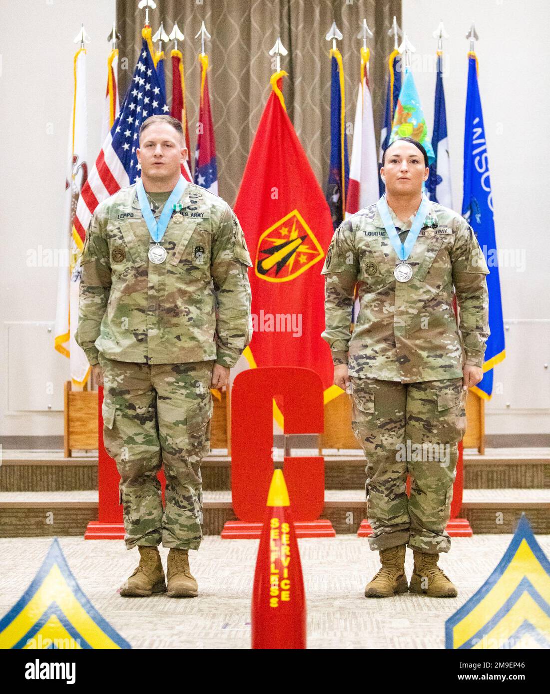 Sgt. 1st classe Joshua C. Leppo, sergent-chef de la foreuse avec Bravo ...