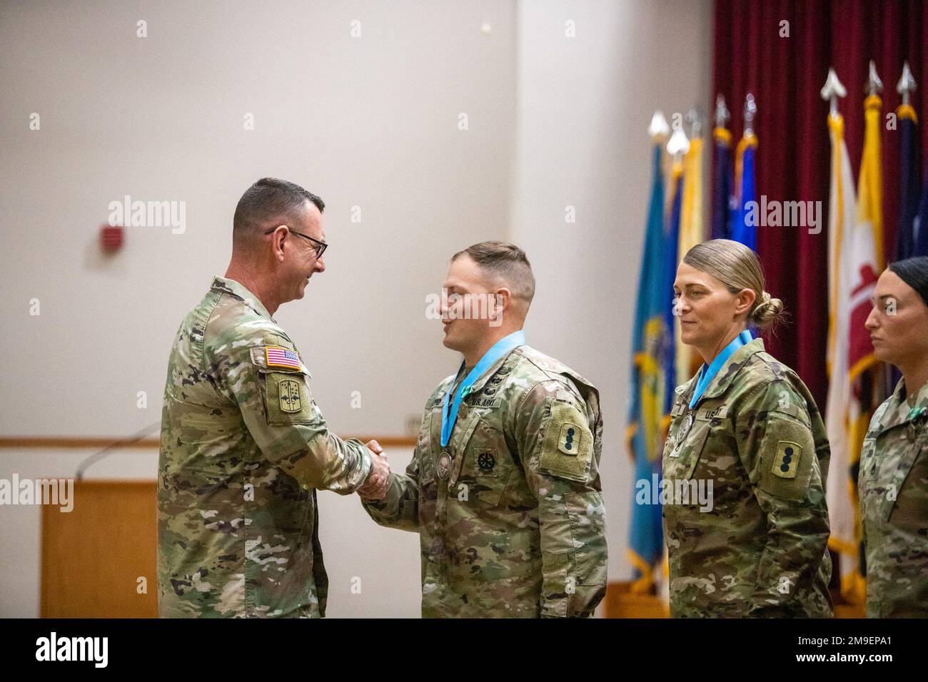 Sgt. 1st classe Joshua C. Leppo, sergent-chef de la foreuse avec Bravo ...