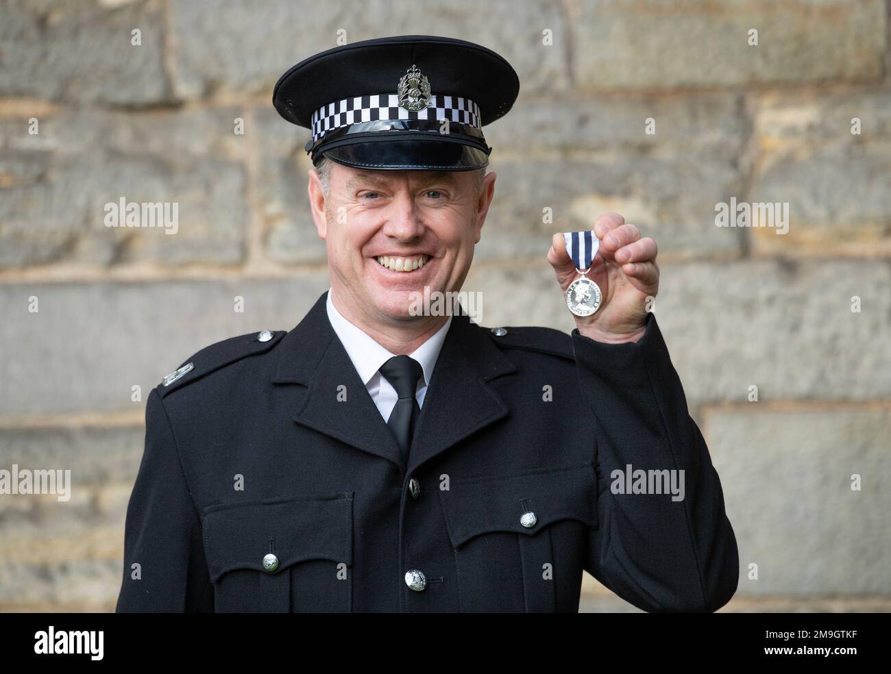 Le gendarme Stephen Tanner a reçu la Médaille de la police de la Reine ...