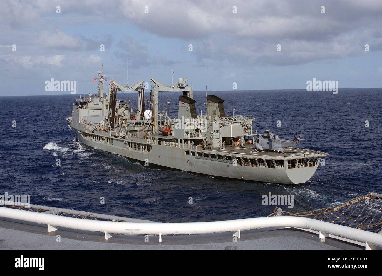 Amphibious assault ship uss tarawa lha 1 Banque de photographies et d’images à haute résolution ...