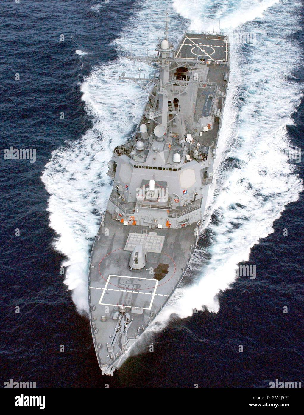 Vue aérienne oblique du port de l'arc de la marine américaine (USN ...