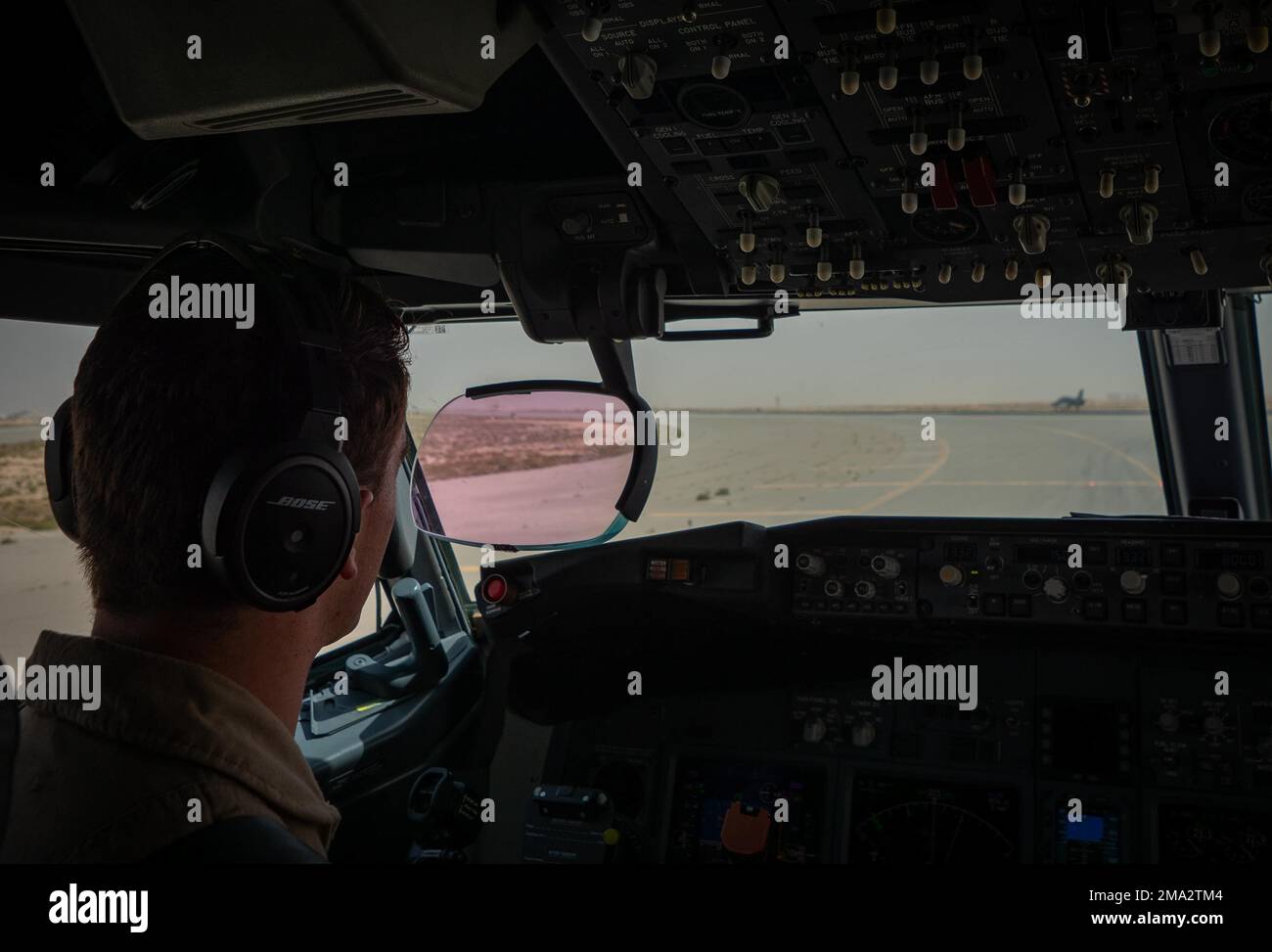 220523-N-VH871-1191 U.S. 5th ZONE D'EXPLOITATION DE LA FLOTTE (25 mai ...