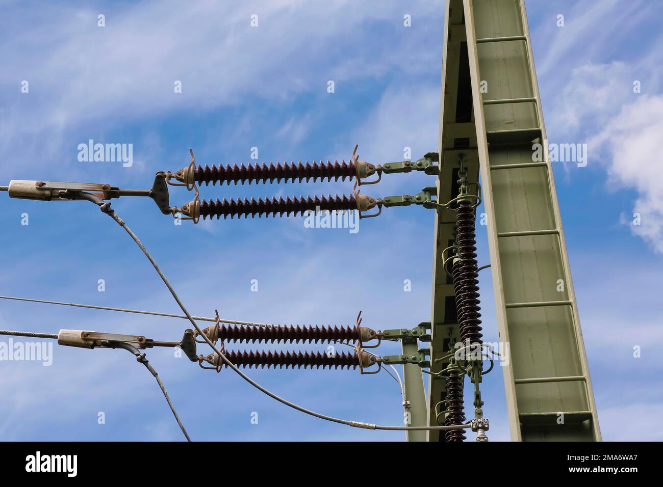 Electricity distribution transformer Banque de photographies et d’images à haute résolution - Alamy