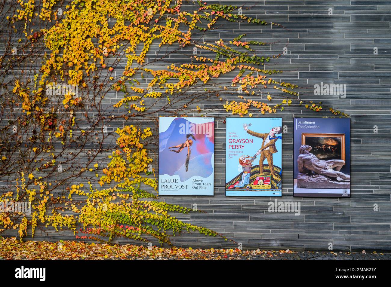 Affiches d'exposition accrochées au mur du nouveau Nasjonalmuseet ...