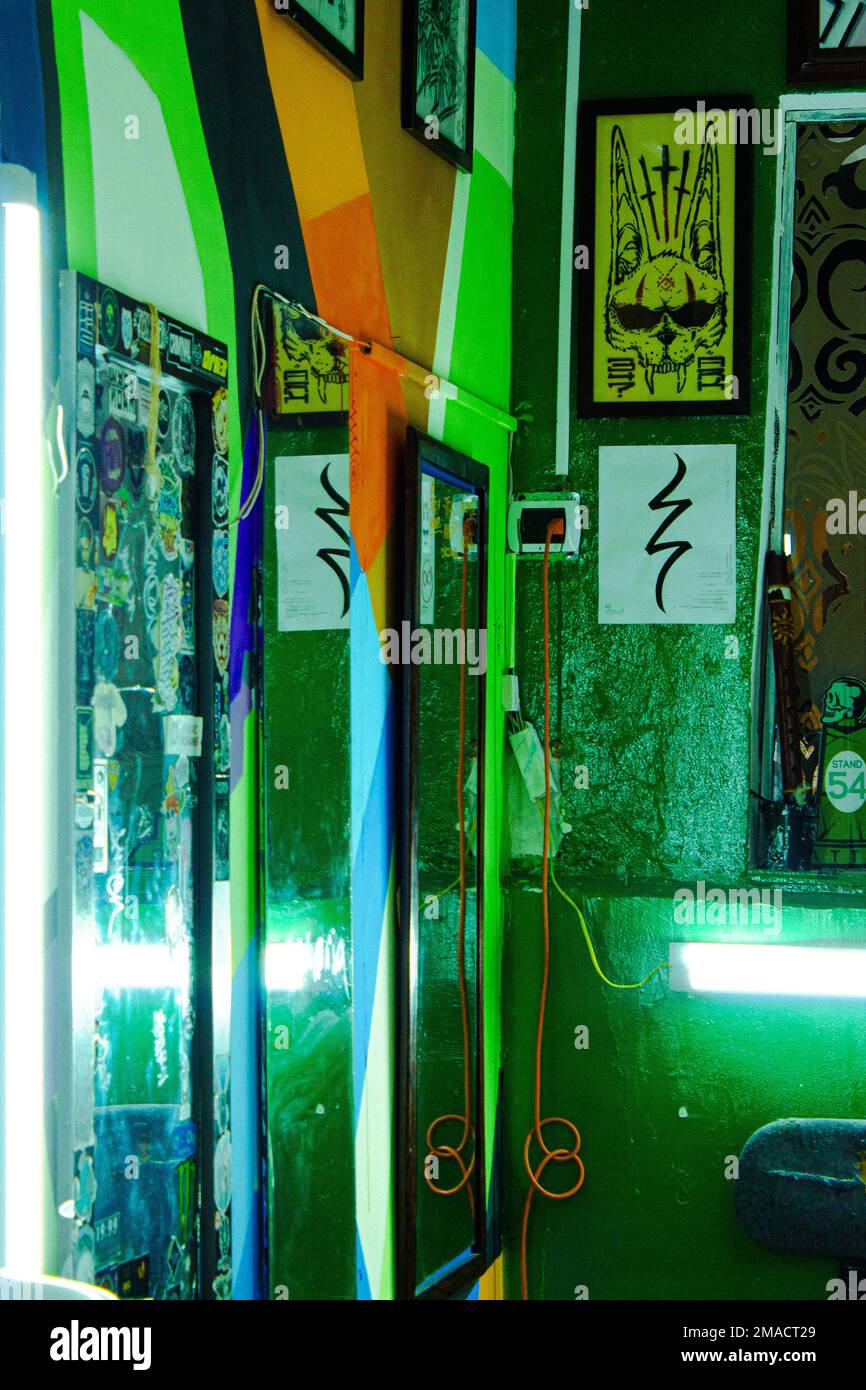 Studio de tatouage Banque de photographies et d’images à haute ...