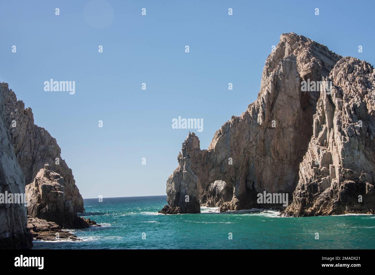 Le Cabo Arch est peut-être le plus célèbre site de Cabo San Lucas ...