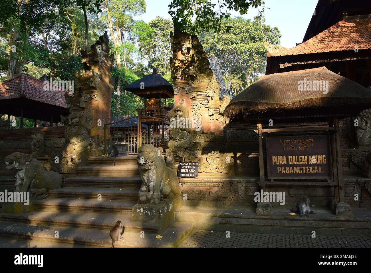 Grand Temple De La Mort De Padangtegal Pura Dalem Agung Padangtegal