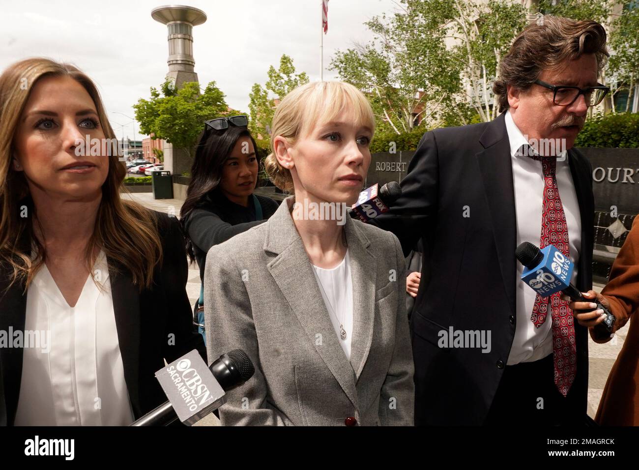 FILE - Sherri Papini of Redding walks to the federal courthouse ...