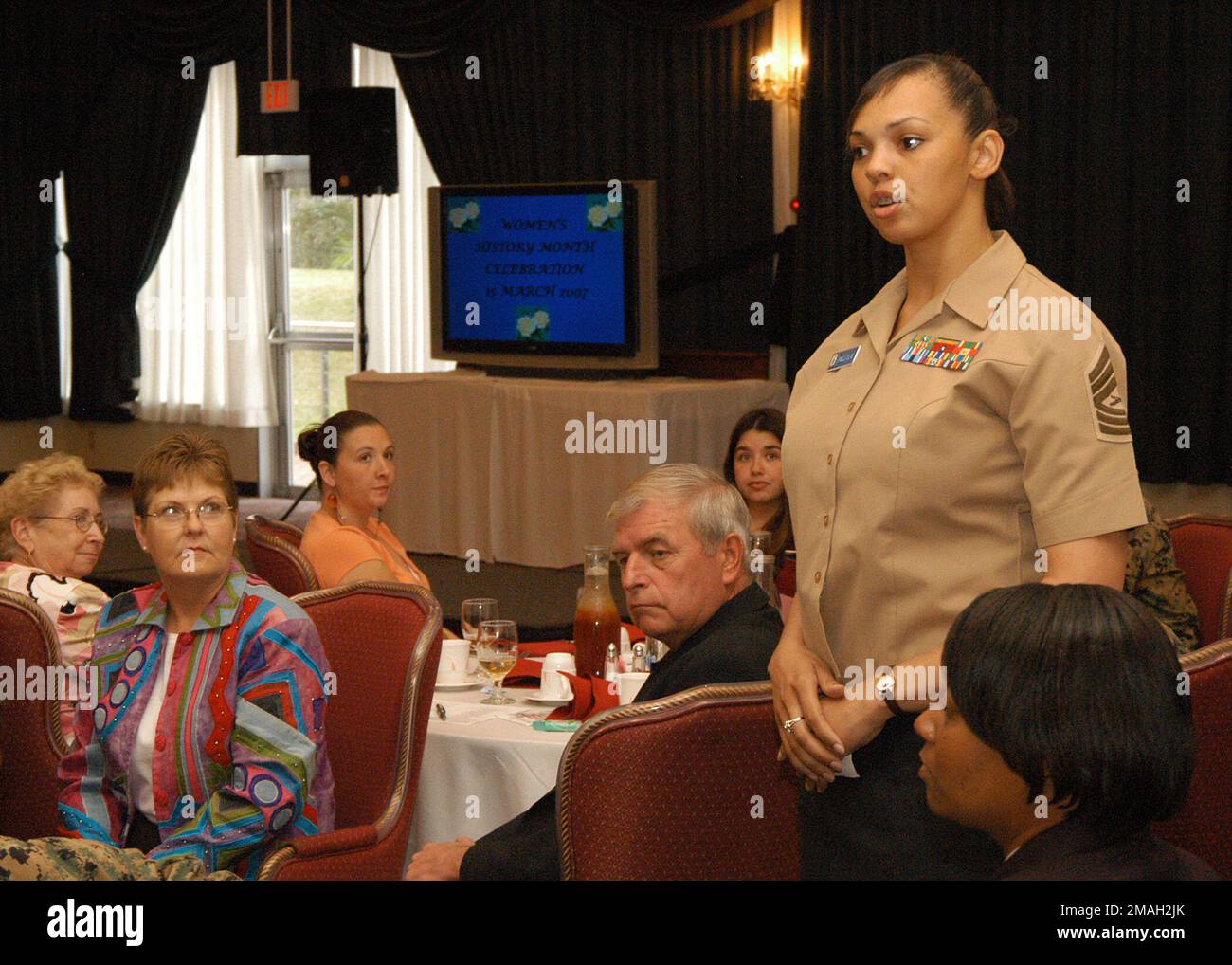 Mcb okinawa Banque de photographies et d’images à haute résolution - Alamy