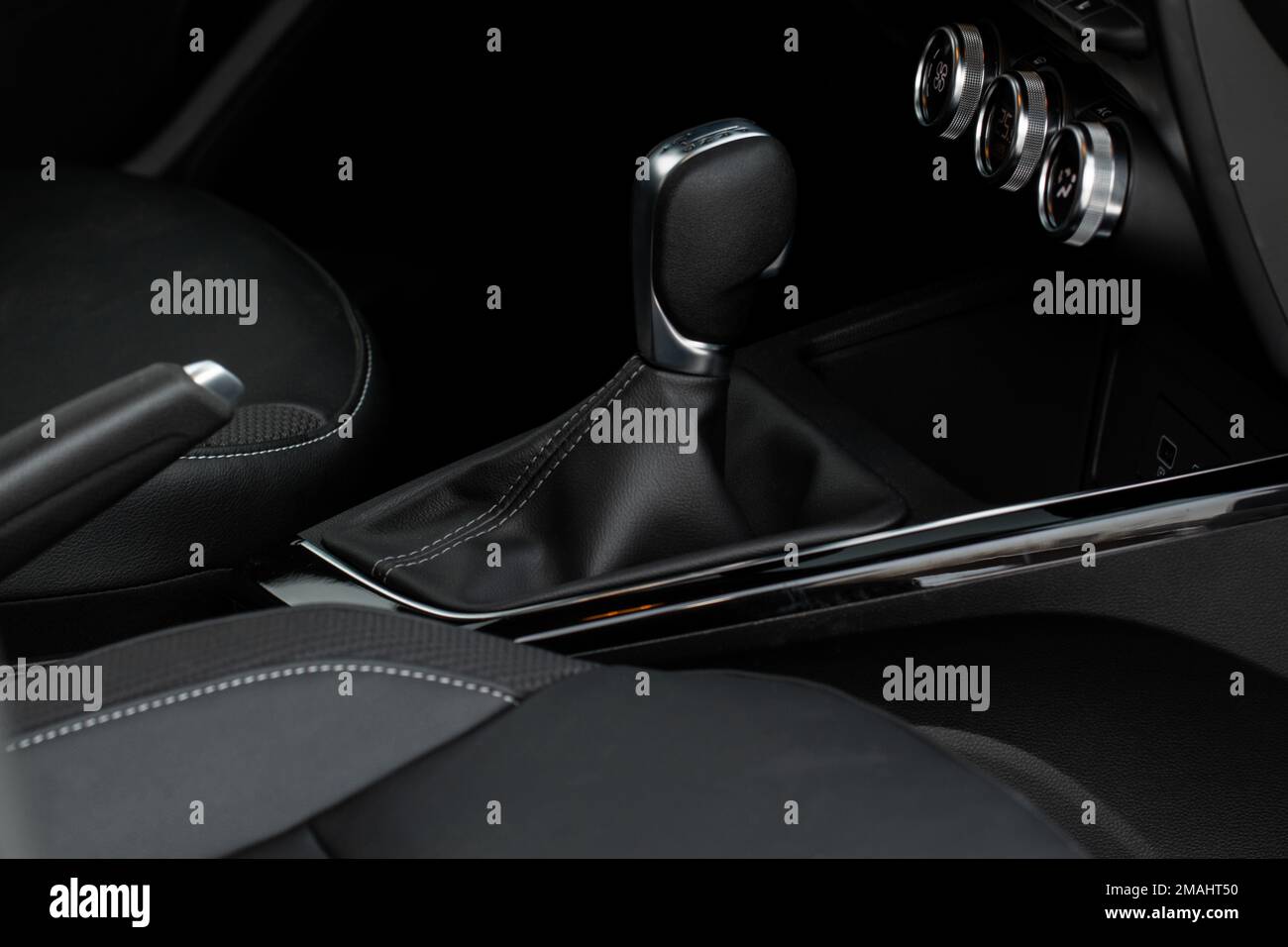 Transmission de variateur de voiture moderne. Boîte de vitesses du ...