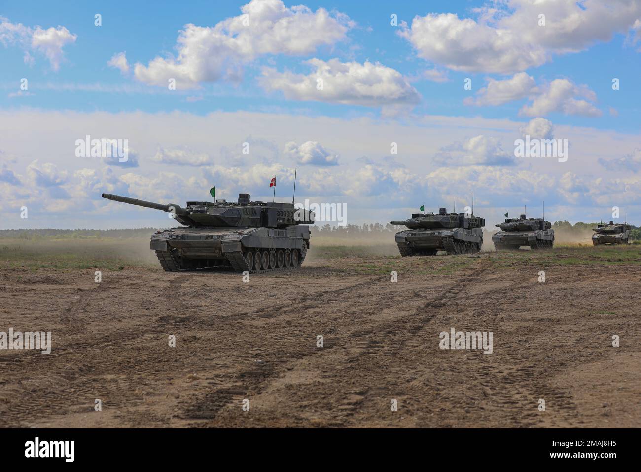 Leopard 2 danish army Banque de photographies et d’images à haute ...