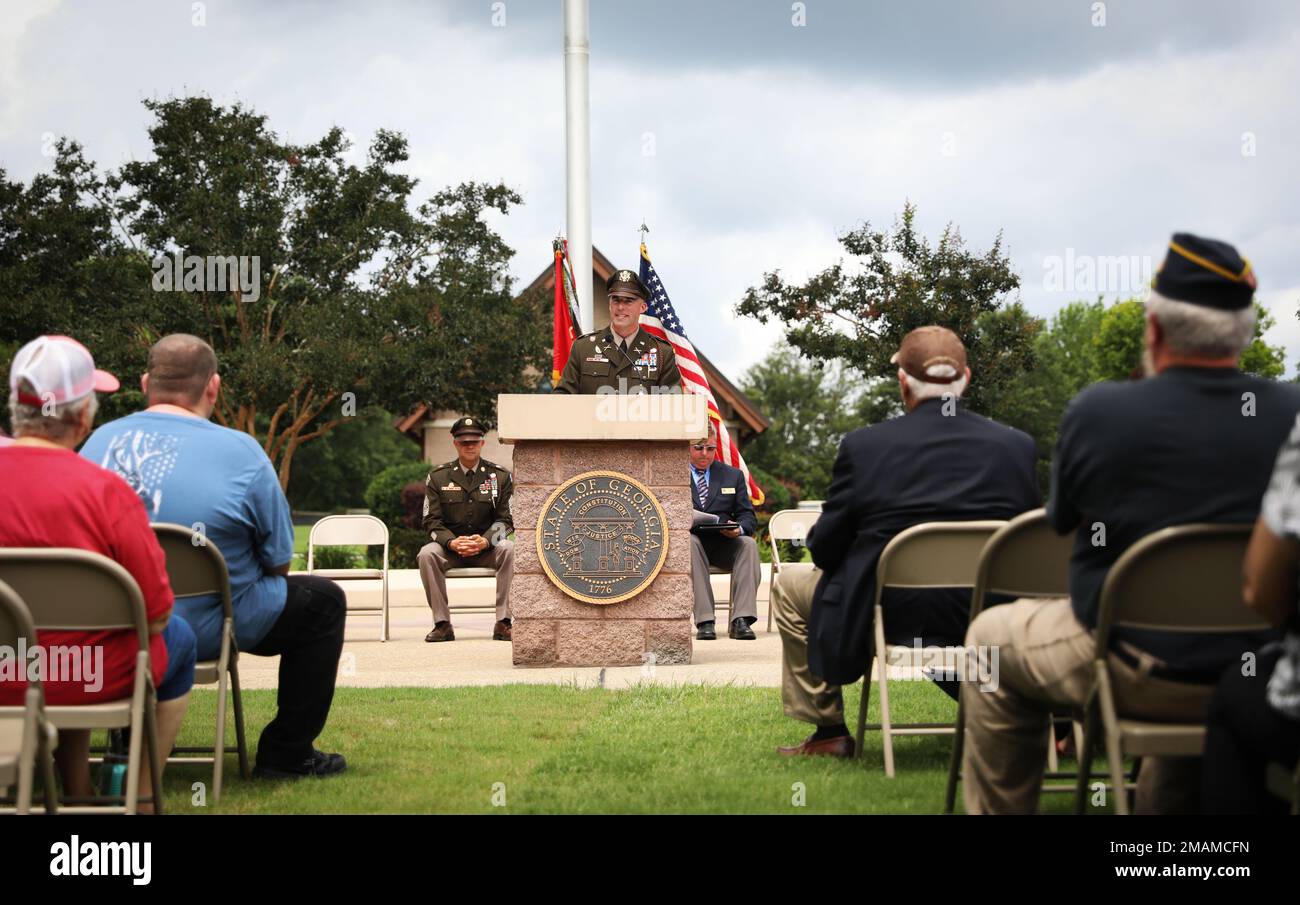 Le lieutenant-colonel Joseph Handke, centre, commandant du « Bataillon des BattleKings », 1st ...