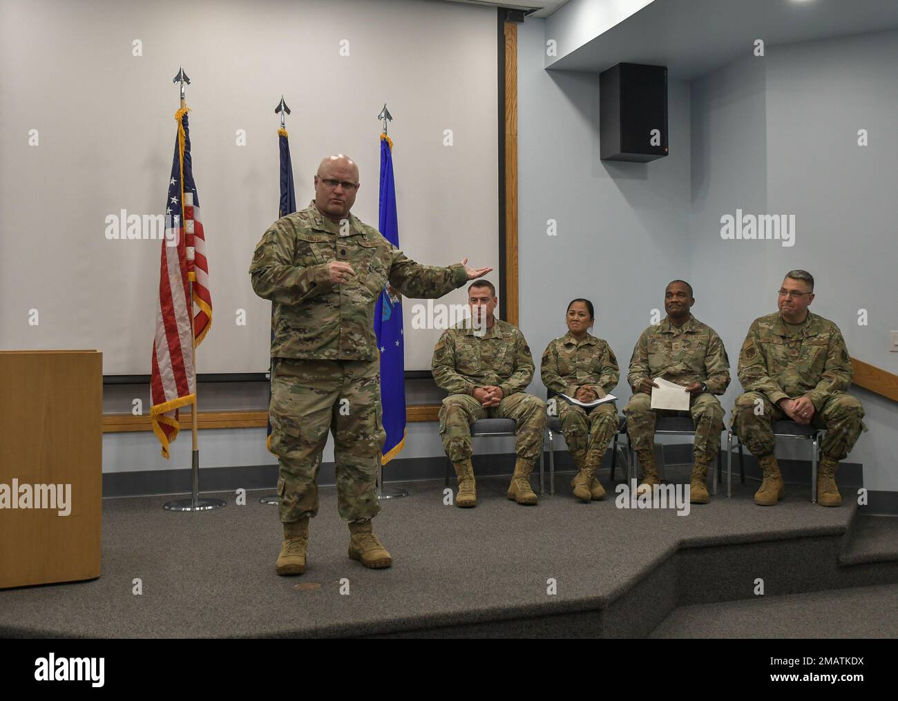 Le lieutenant-colonel Kurt Taylor, aumônier de la Garde nationale ...