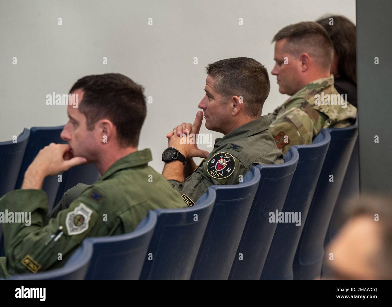 Le colonel Ryan Richardson, commandant du Groupe des opérations 124th ...
