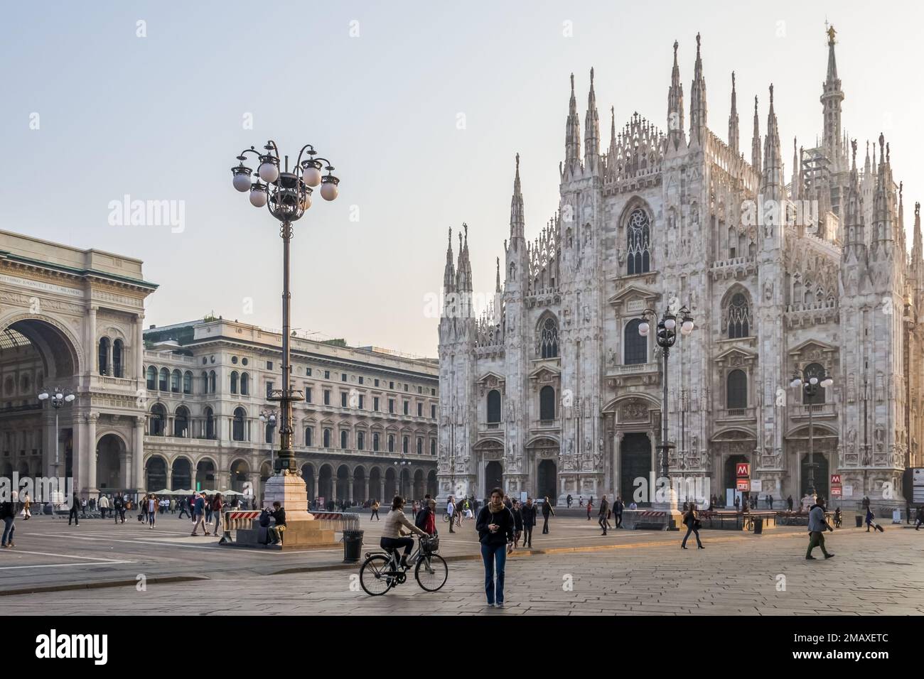 Détail architectural de la Piazza del Duomo (place de la cathédrale ...