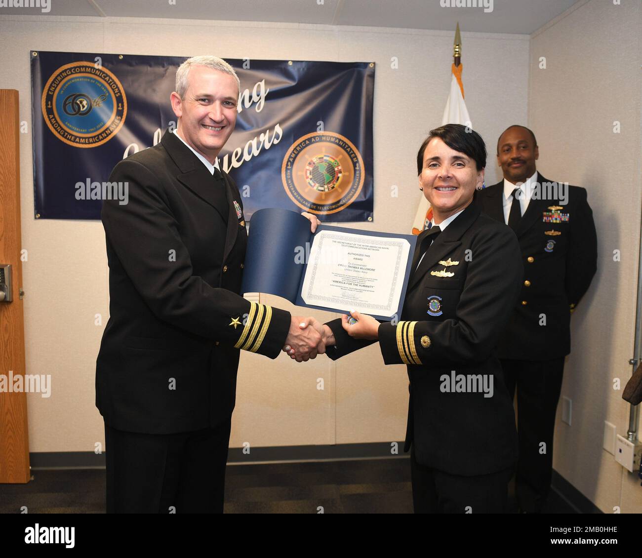 220607-N-DB801 -0131 MAYPORT, FLORIDE -- (9 juin 2022) – Cmdr. Craig ...