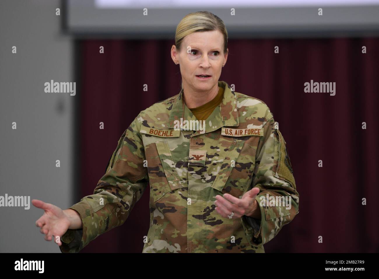 Le colonel Amy Boehle, le conseiller principal de la composante de la ...