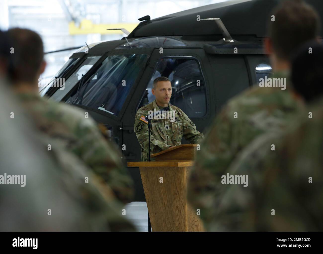 Le bataillon des hélicoptères d'assaut 1/135th a organisé une cérémonie ...