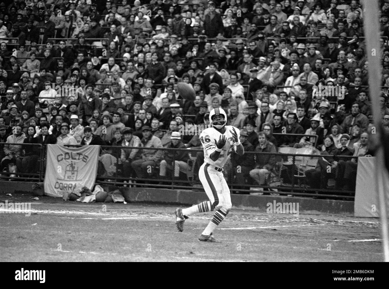 FILE - Buffalo Bills wide receiver Marlin Briscoe takes a forward pass ...