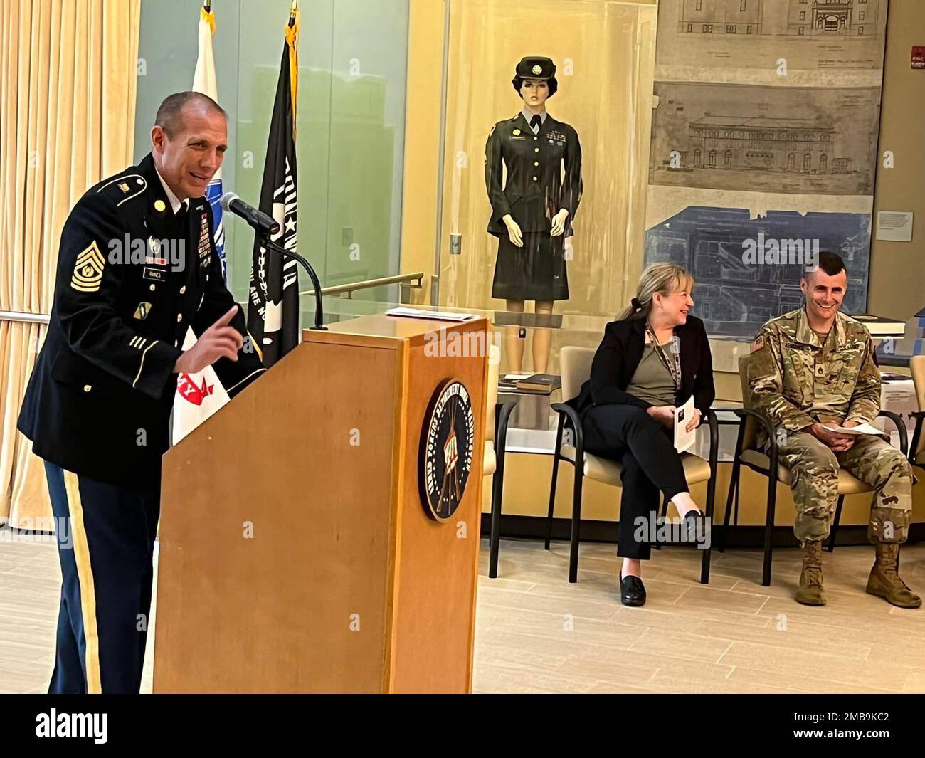 Army national guard command sergeant major Banque de photographies et d’images à haute ...