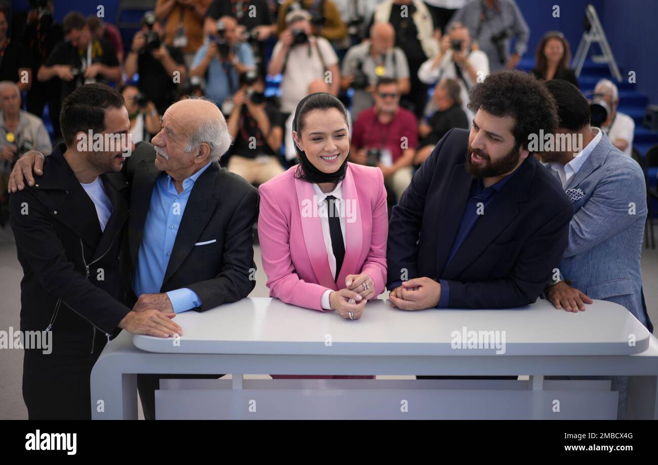 Navid Mohammadzadeh, from left, Saeed Poursamimi, Taraneh Alidoosti ...