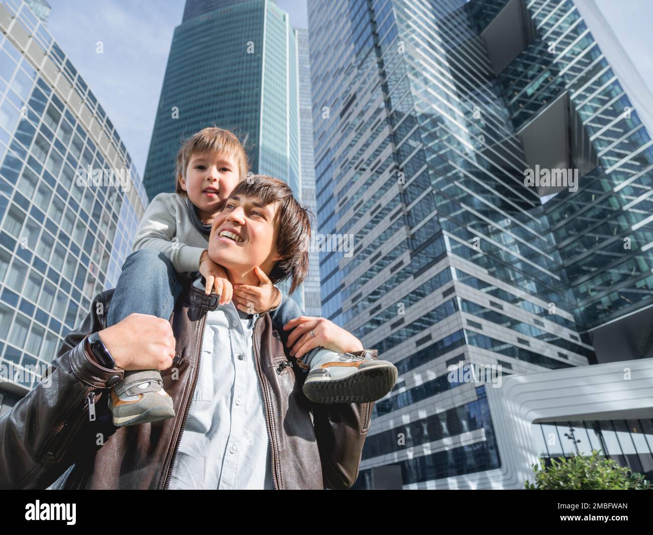 Dad watch Banque de photographies et d’images à haute résolution - Alamy