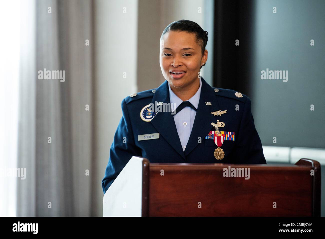 ÉTATS-UNIS Le lieutenant-colonel Tiffany Debrow de la Force aérienne s ...