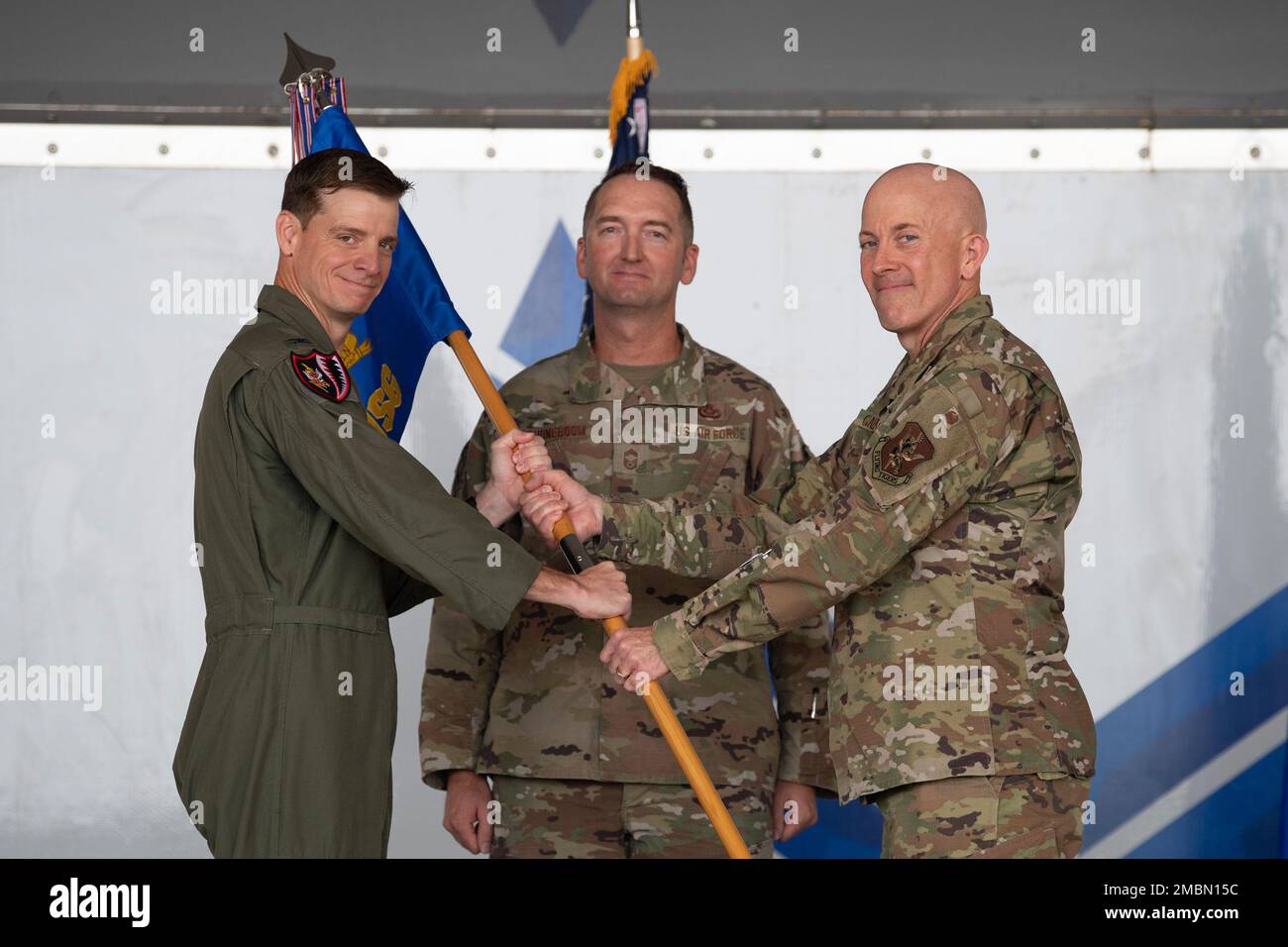 ÉTATS-UNIS Le colonel de la Force aérienne, Russell Cook, commandant de ...