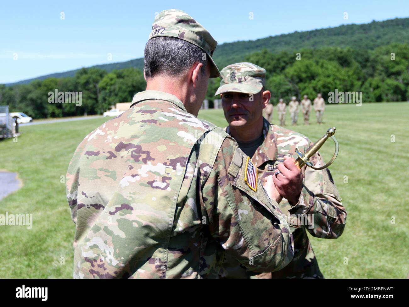 ÉTATS-UNIS L'officier de l'armée, le colonel Reece J. Lutz, ancien ...