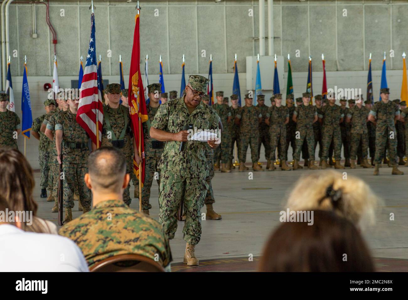 ÉTATS-UNIS Le capitaine de la Marine Vencent Logan, commandant du ...