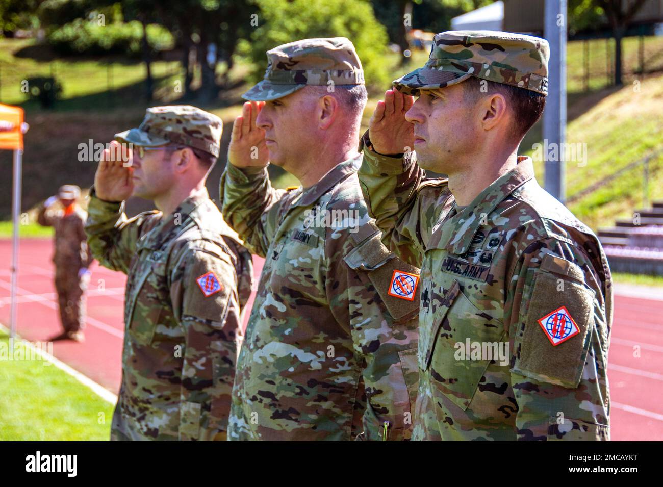 ÉTATS-UNIS Lieutenant-colonel de l'armée Jason Kendzierski (à gauche ...