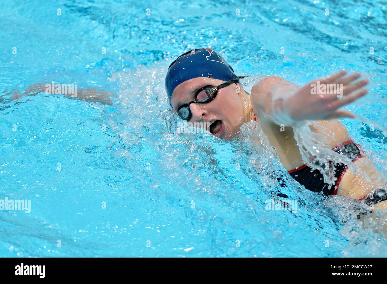 Penn transgender swimmer Lia Thomas, right competes in the 200 meter ...