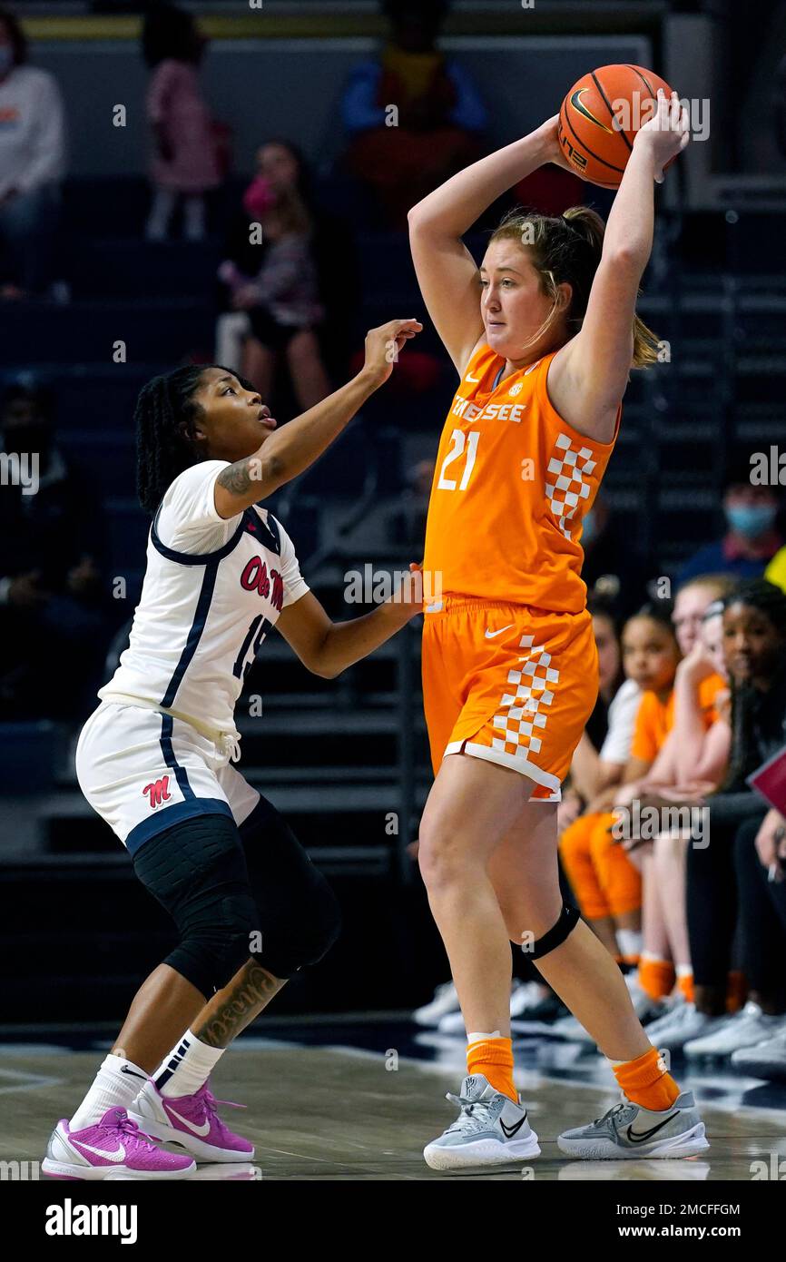 Mississippi guard Angel Baker (15) guards Tennessee guard Tess Darby ...