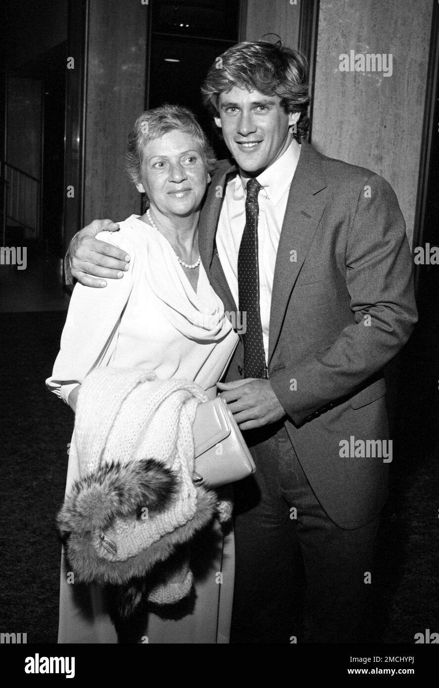 Michael Dudikoff et sa mère Rita à l'ABC des filiales à l'hôtel Century ...