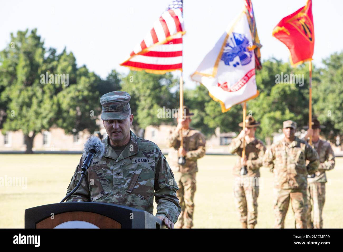 Fort Sill a accueilli le colonel Curtis King, photographié, en tant que ...
