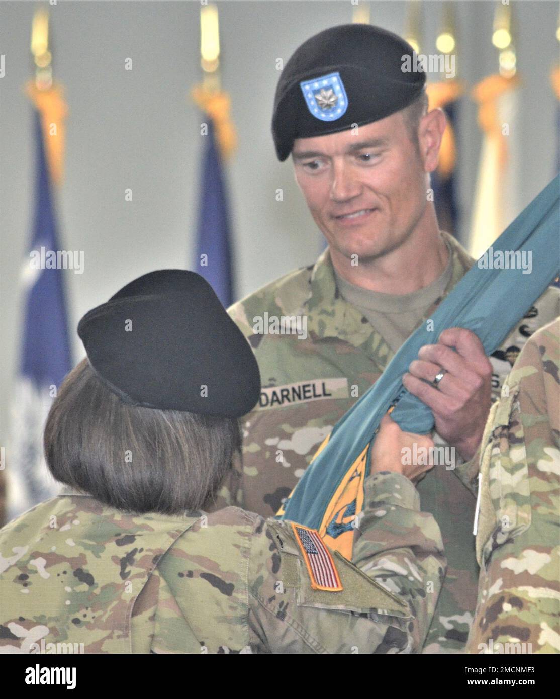 Le colonel Lisa Rennard, commandant de la Brigade de soutien de l'Armée ...