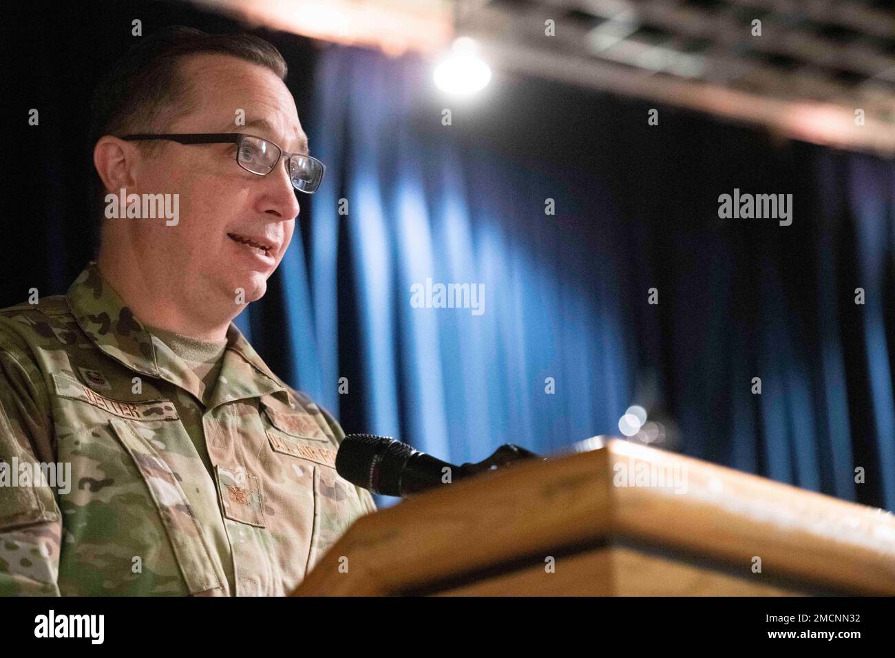 Le colonel Ryan Vetter, commandant du Groupe de soutien de la mission ...