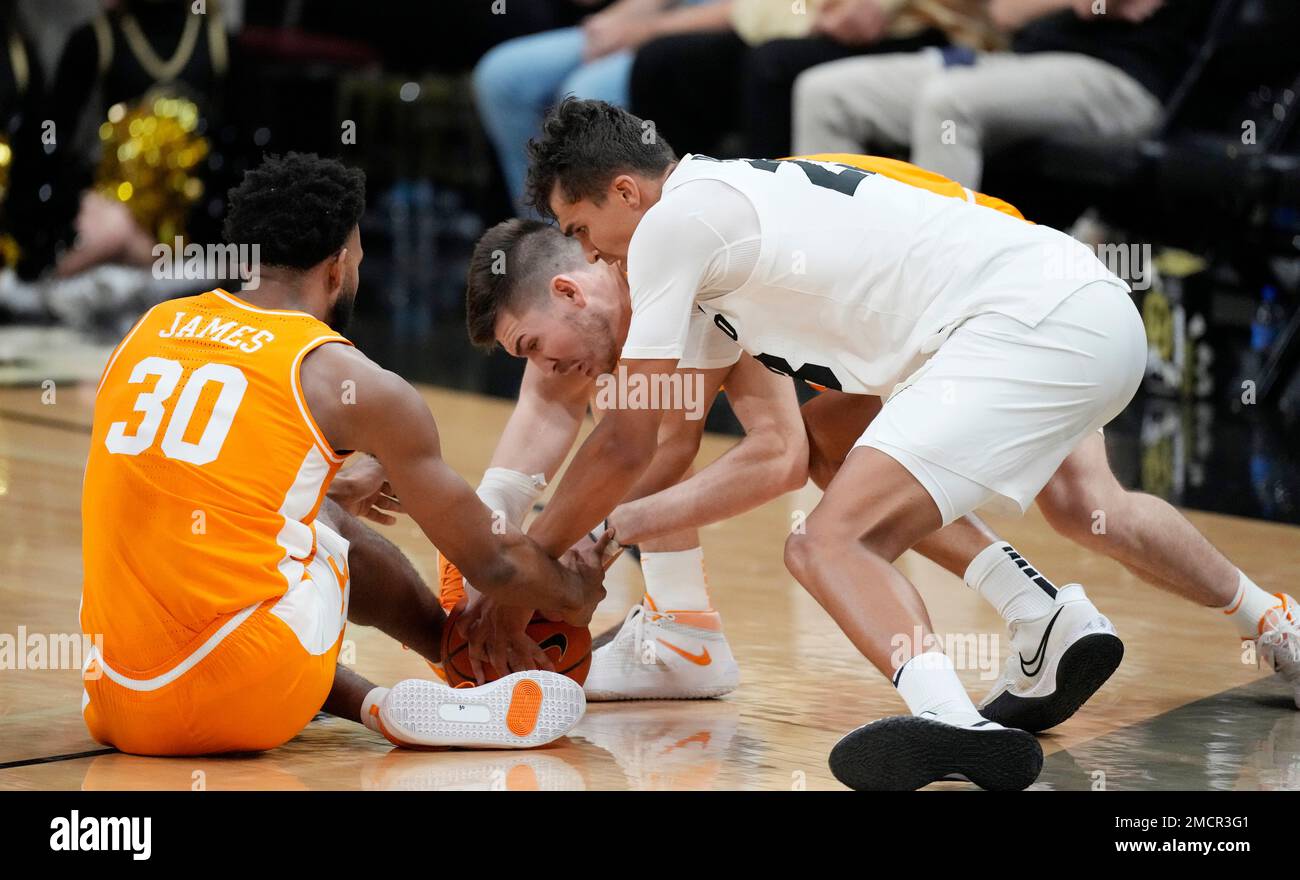 Colorado forward Tristan da Silva, front right, fights to recover a ...