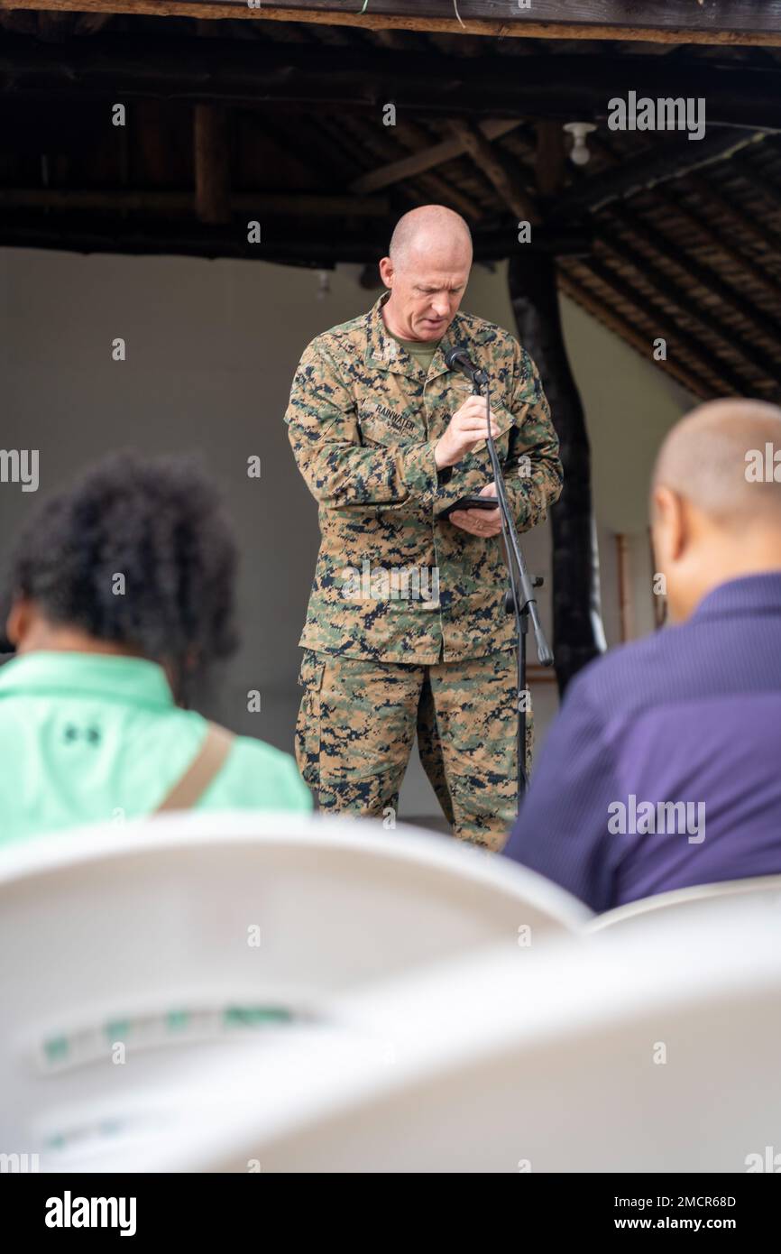 ÉTATS-UNIS Le lieutenant de marine David Rainwater, aumônier de la ...