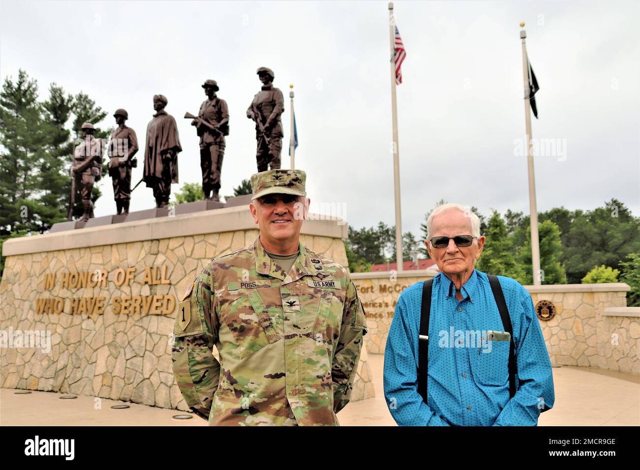 L'ancien commandant de la garnison de fort McCoy, le colonel Michael ...
