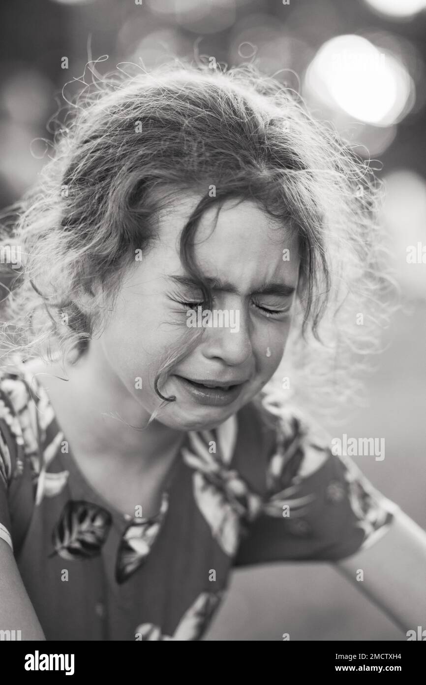 Enfants noir qui pleure Banque de photographies et d’images à haute résolution - Alamy