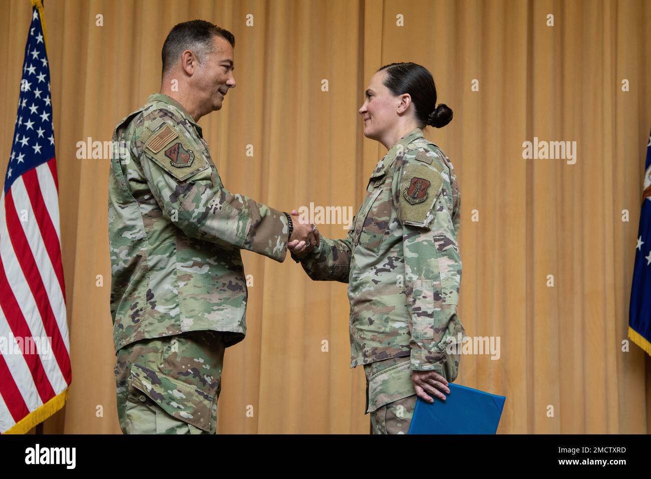 Lt col fallon Banque de photographies et d’images à haute résolution ...