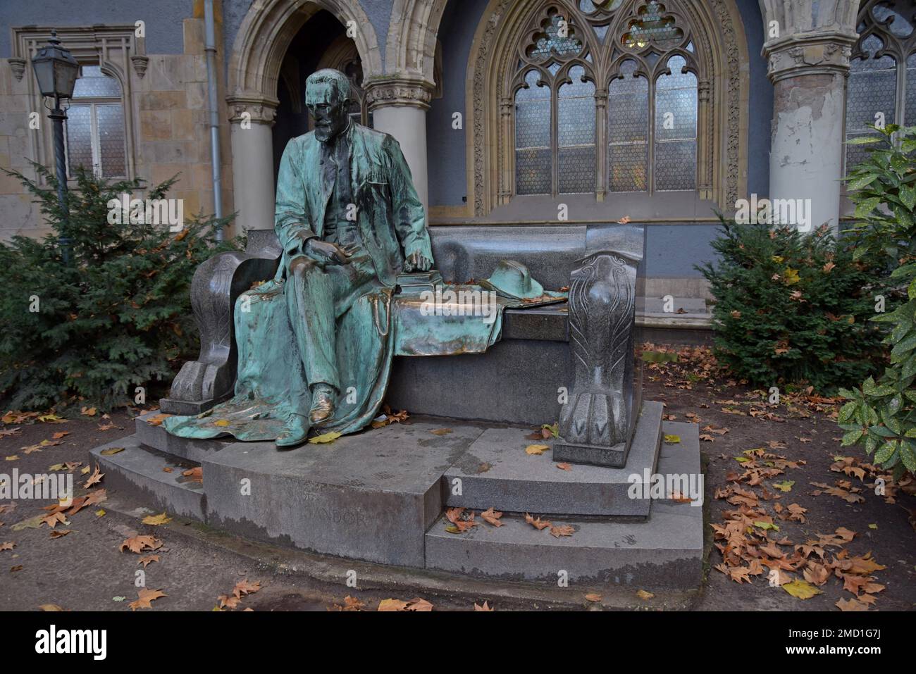 Statue en bronze de Sándor Károlyi de Nagykároly, aristocrate hongroise ...