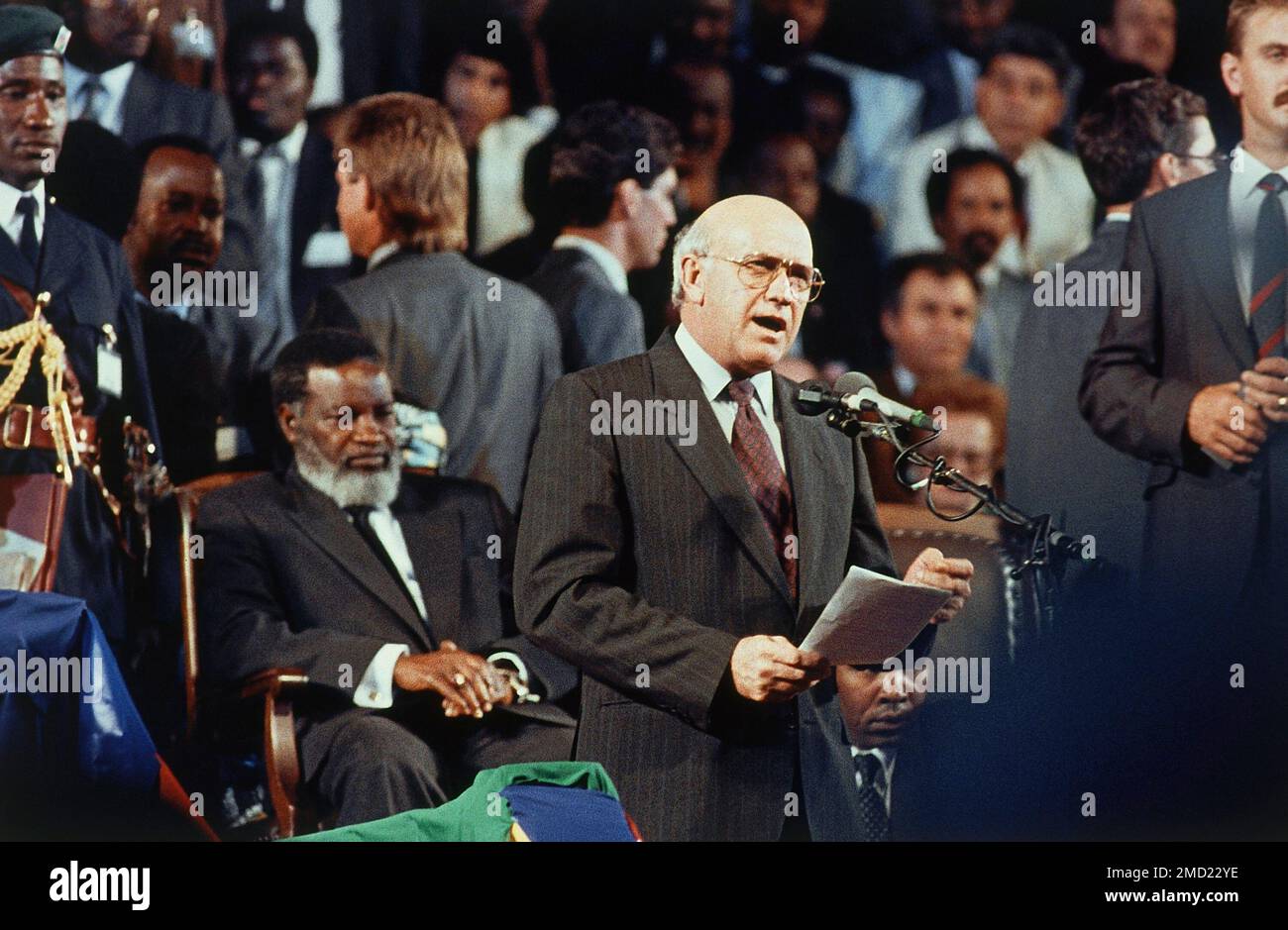 FILE — South African President F.W. de Klerk, right, marks the end of ...