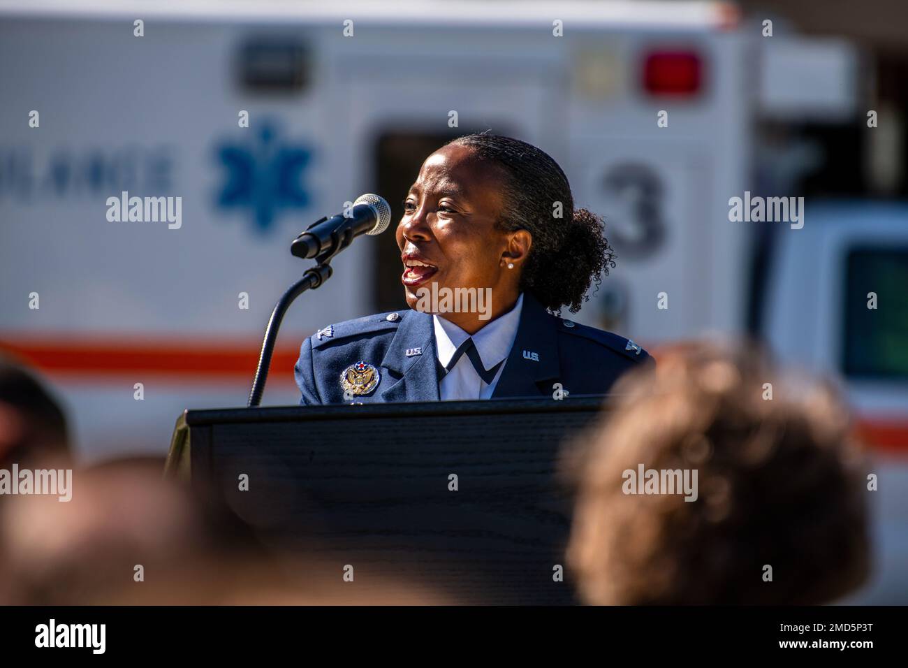 ÉTATS-UNIS Le colonel de la Force aérienne Gwendolyn Foster, directeur ...