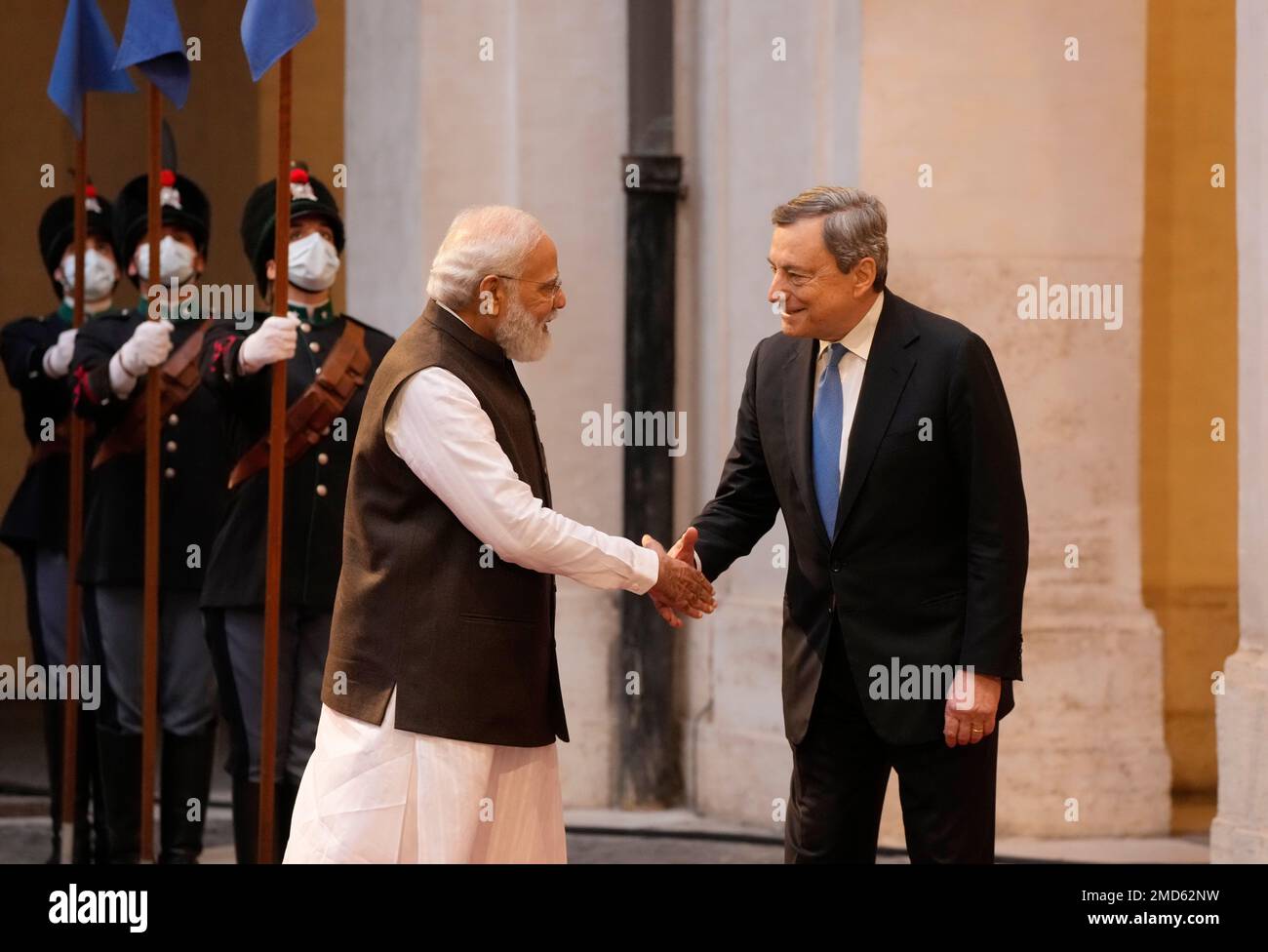 India's Prime Minister Narendra Modi, left, and Italy's Prime Minister ...