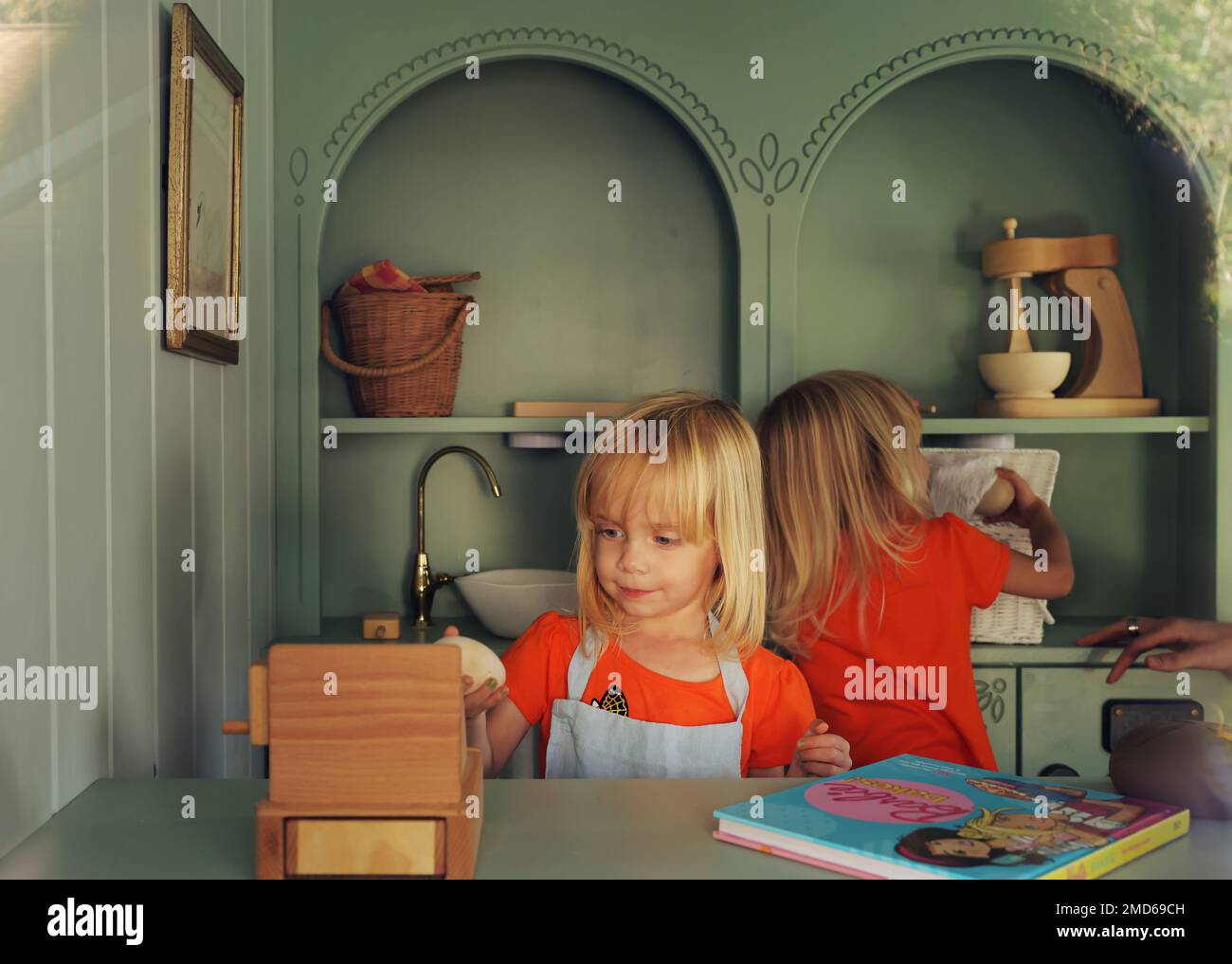 IMAGE DISTRIBUTED FOR KINDER KINDER JOY - Twins Brooklyn and Alison ...