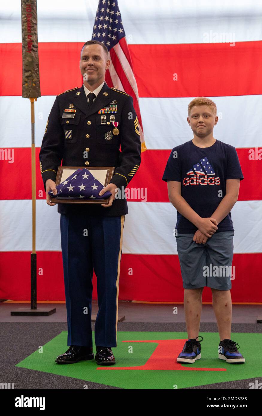 ÉTATS-UNIS Le Sgt. 1st de l’Armée de terre Steven Childs, superviseur ...