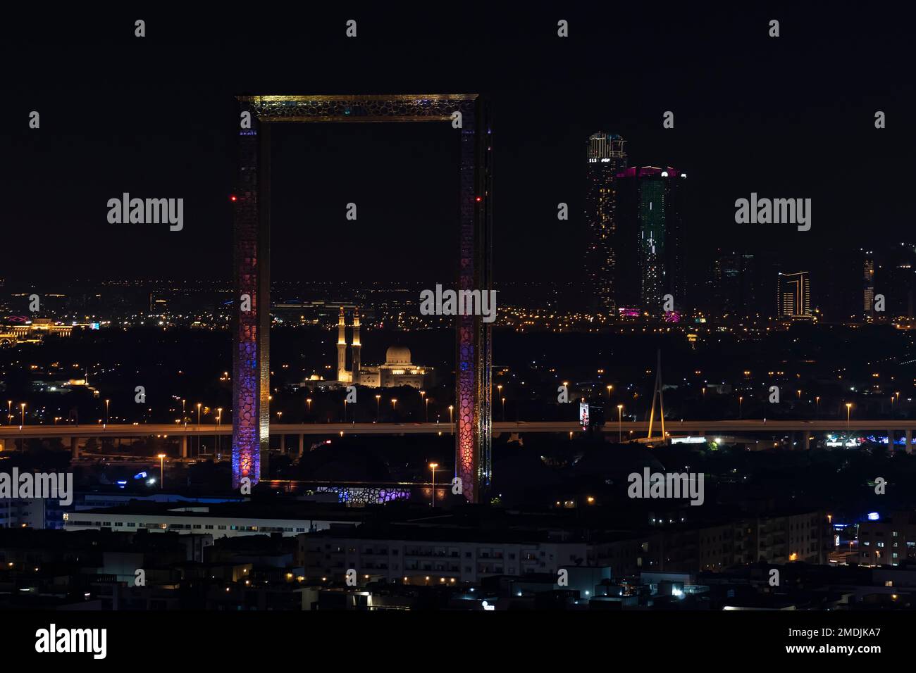 Dubaï, Émirats arabes Unis. 25 novembre 2022: Dubai Frame est un ... Dubaï, Émirats arabes Unis. 25 novembre 2022: Dubai Frame est un ...